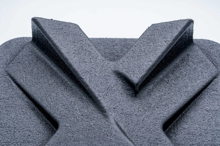 CNC Machining Services Online | Xometry UK