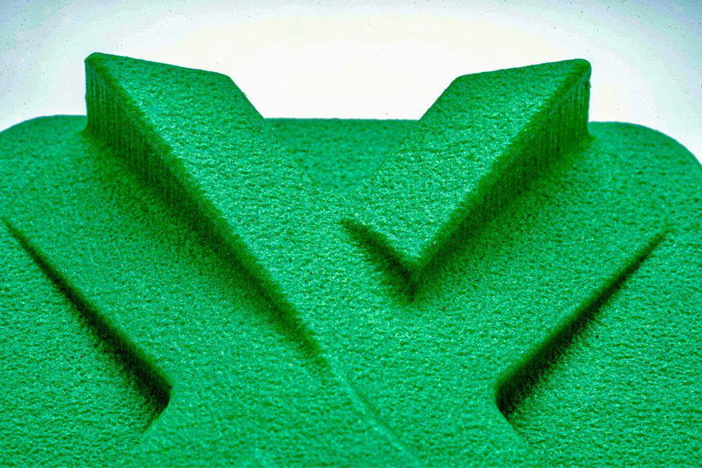 SLS 3D Printing Services UK | Free Delivery | Xometry UK