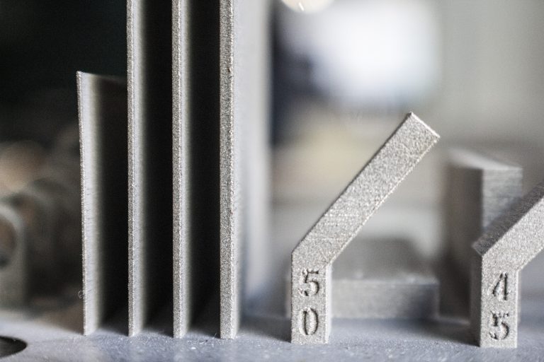 Metal 3D Printing Services UK (DMLS) | Xometry UK